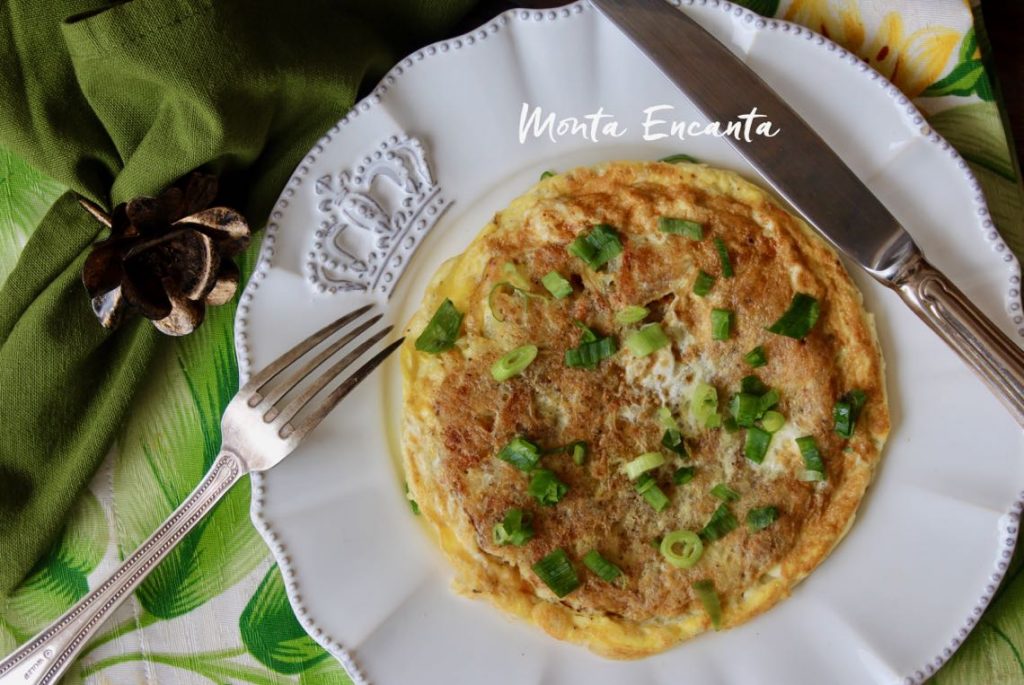 Tortilha de Batata Rosti, omelete de batata ralada! - Monta Encanta