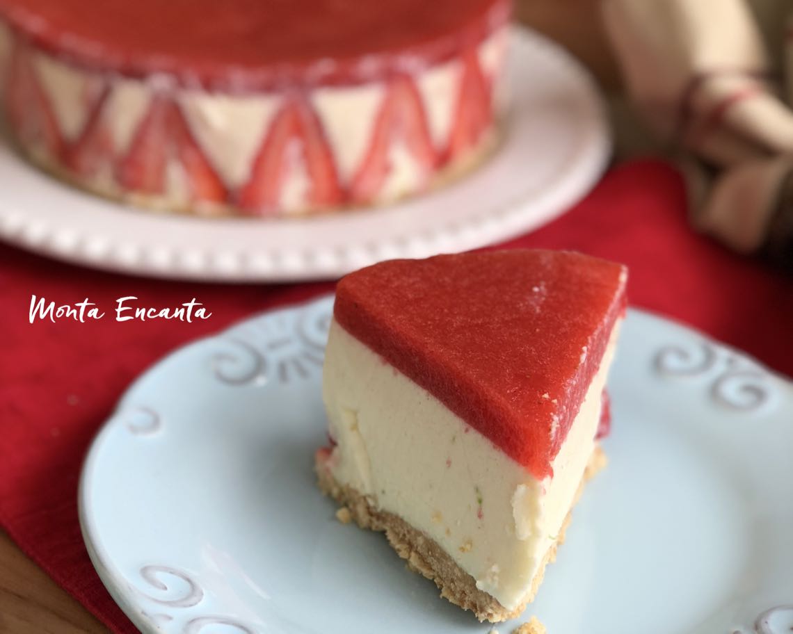 Cheesecake de Morango, sem forno e sem fogão! - Monta Encanta