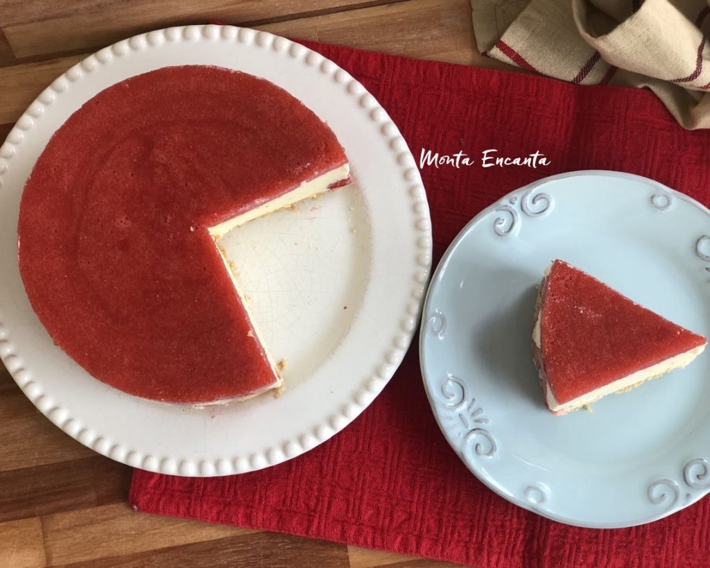 Cheesecake de Morango, sem forno e sem fogão! - Monta Encanta