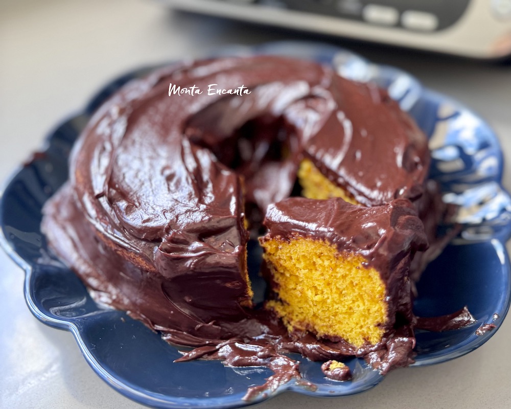 Bolo de Cenoura na Air Fryer - Monta Encanta